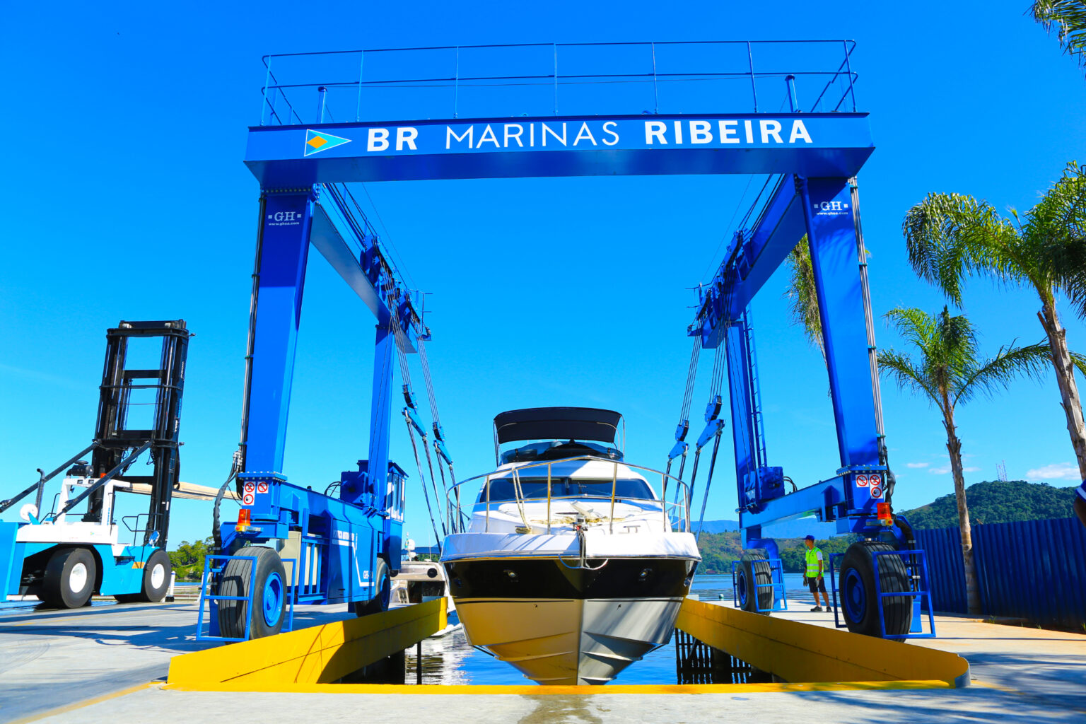 BR MARINAS - A maior rede de marinas do Brasil